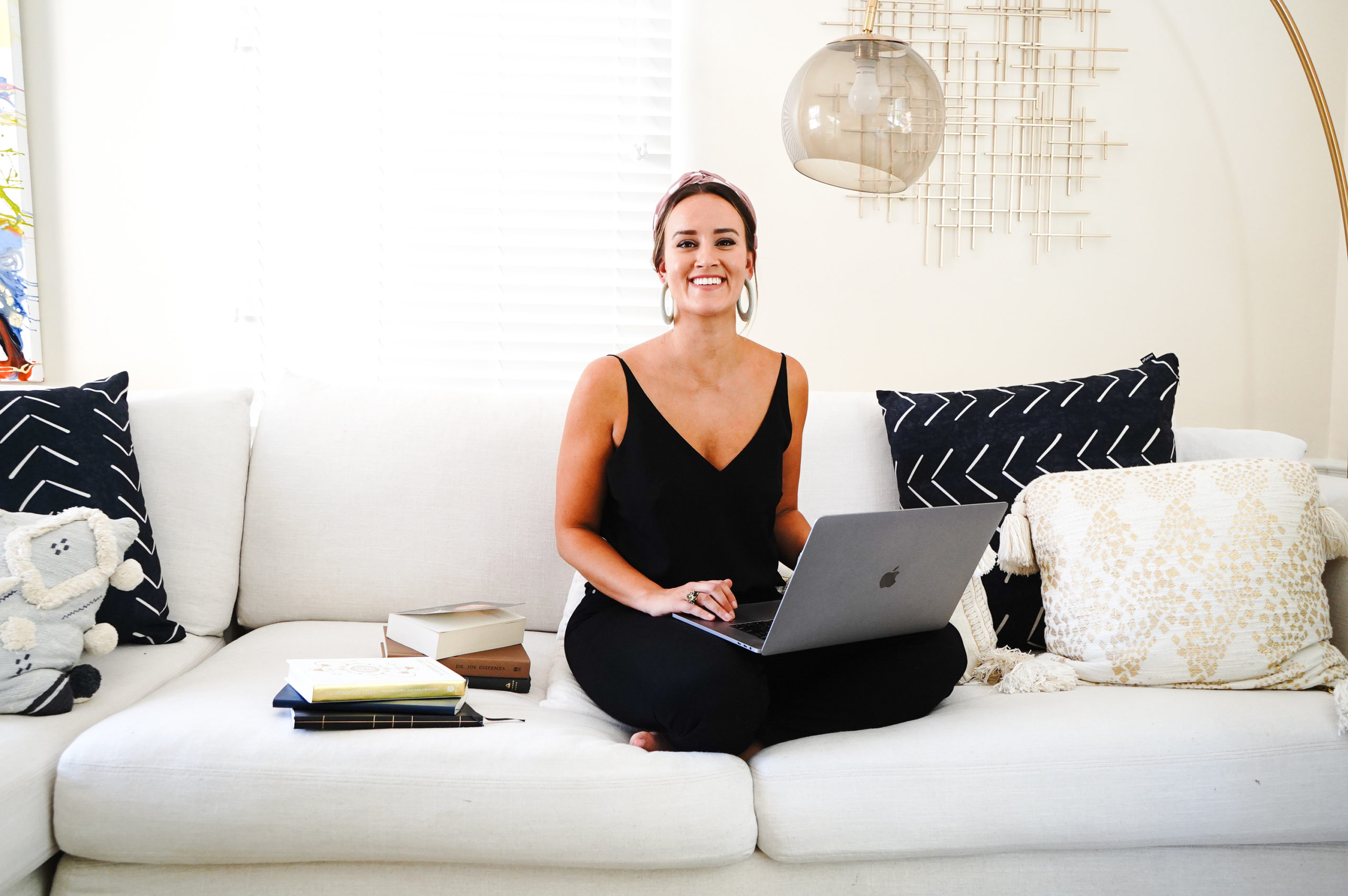 How to Shift Timelines - A Powerful Manifestation Strategy! - Loren Trlin